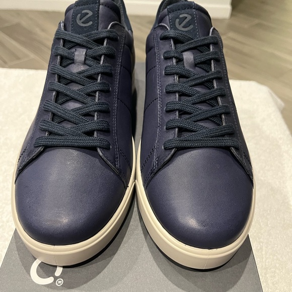 Ecco | Shoes | Ecco Mens Us 885 Street Lite Retro Sneakers Marine Blue ...